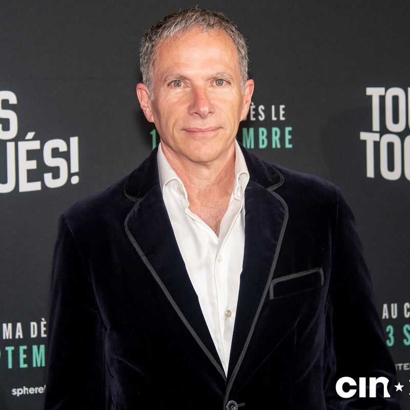 PHOTOS : L'équipe du film Tous Toqués! défile sur le tapis rouge ...