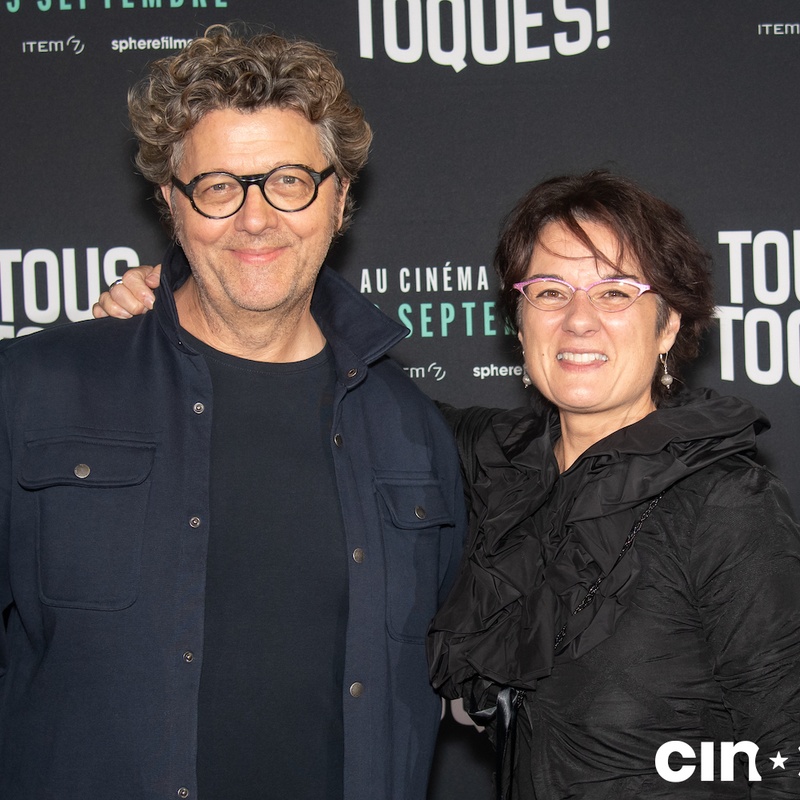 PHOTOS : L'équipe du film Tous Toqués! défile sur le tapis rouge ...